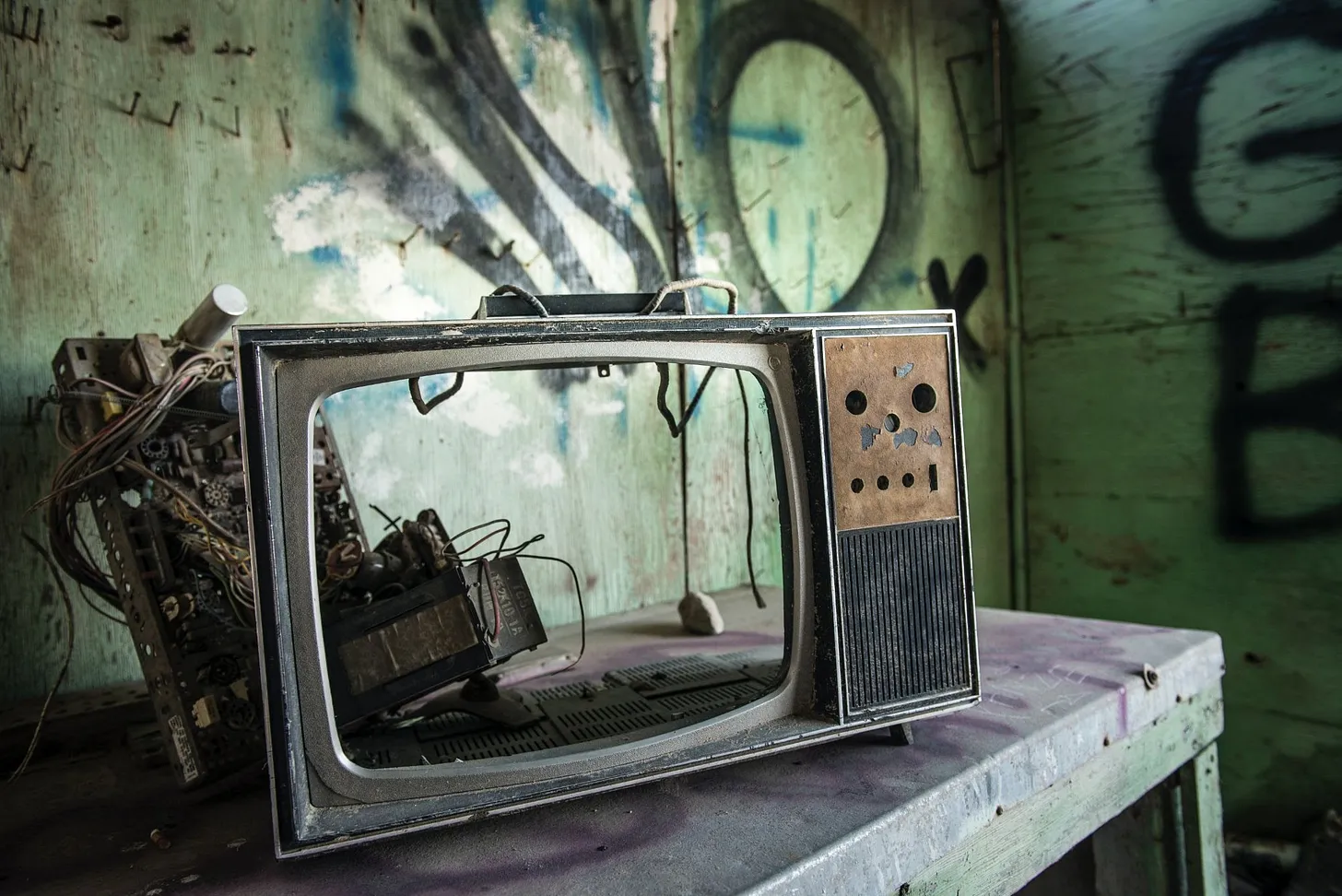 TV is dead, long live TV! - EVOLUTION GROUP
